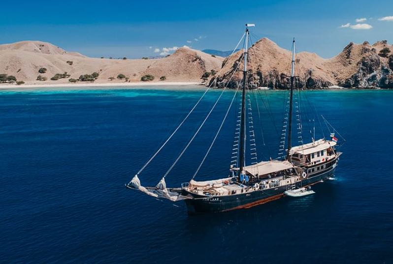 Adelaar liveaboard, Maumere and Komodo - Premier Liveaboard Diving